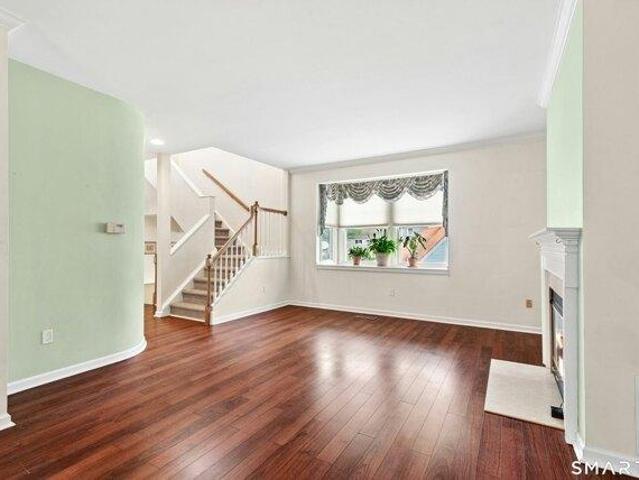 house with 2 bedroom, Shelton CT ES105172232