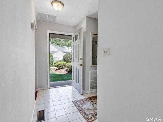 house with 2 bedroom, Shelton CT ES105203697