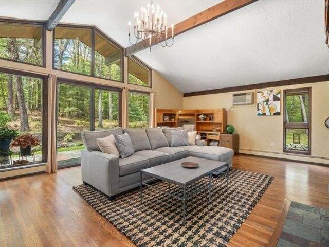 house with 2 bedroom, Sherborn MA ES103070125