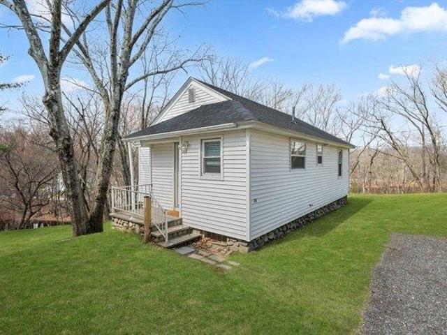 house with 2 bedroom, Shrewsbury MA DLS102960981
