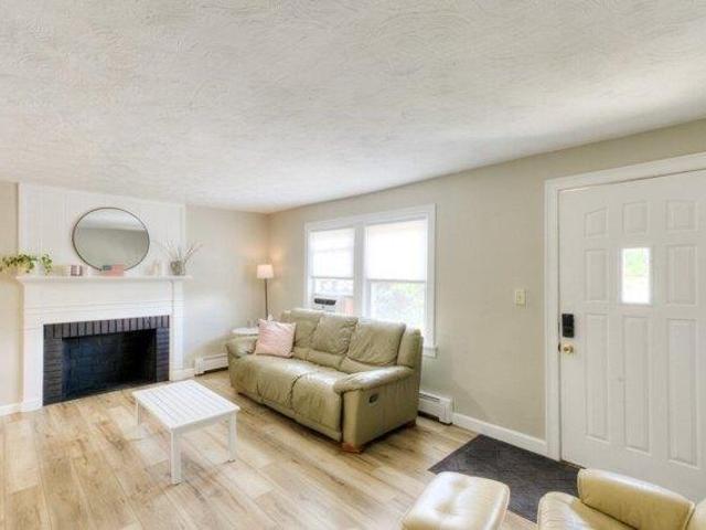 house with 2 bedroom, Shrewsbury MA DS103809657