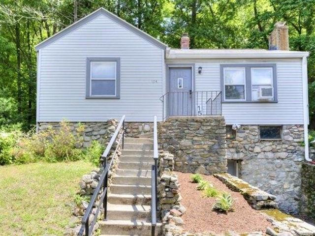 house with 2 bedroom, Shrewsbury MA ES103500246