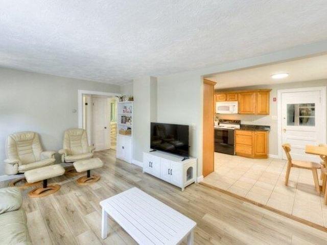 house with 2 bedroom, Shrewsbury MA ES103809657