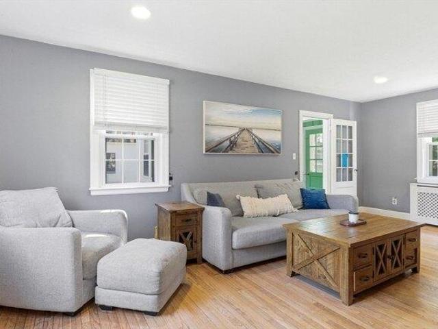 house with 2 bedroom, Shrewsbury MA ES103888942