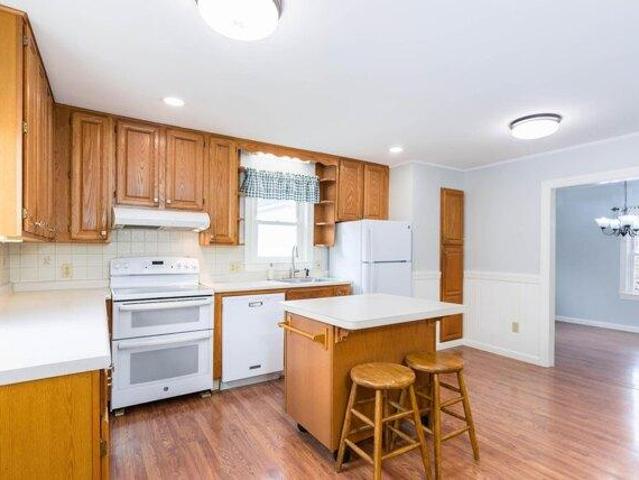 house with 2 bedroom, Somersworth NH DS101748777