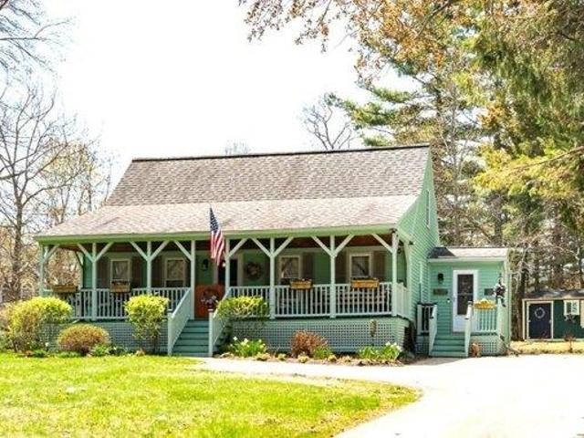 house with 2 bedroom, Somersworth NH ES103499133