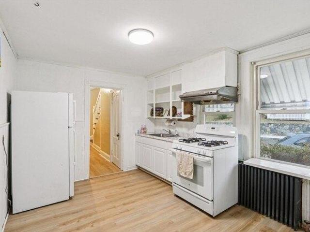 house with 2 bedroom, Somerville MA DS103437279