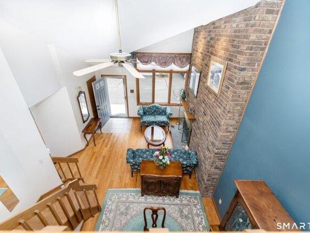 house with 2 bedroom, South Windsor CT ES105204397