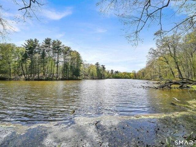 house with 2 bedroom, South Windsor CT ES103097575