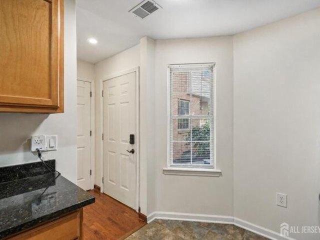house with 2 bedroom, South Amboy NJ DLS102562936
