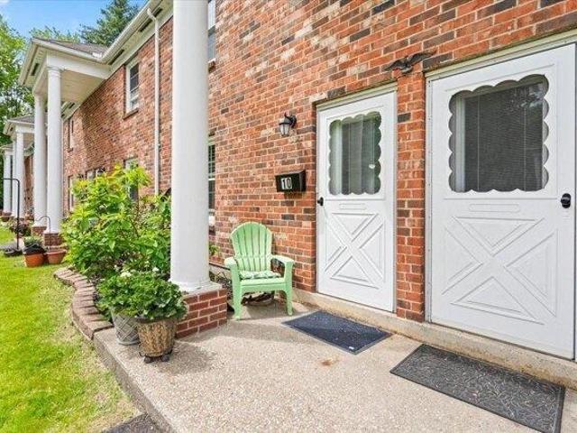 house with 2 bedroom, South Burlington VT DLS103075183