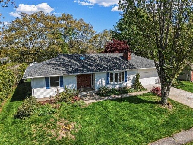 house with 2 bedroom, South Hadley MA DS102824191