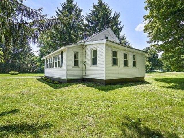 house with 2 bedroom, South Hadley MA ES104568603