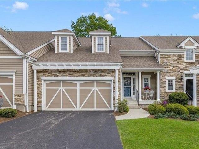 house with 2 bedroom, South Kingstown RI DLS102959579