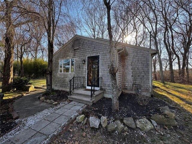 house with 2 bedroom, South Kingstown RI DS101706427