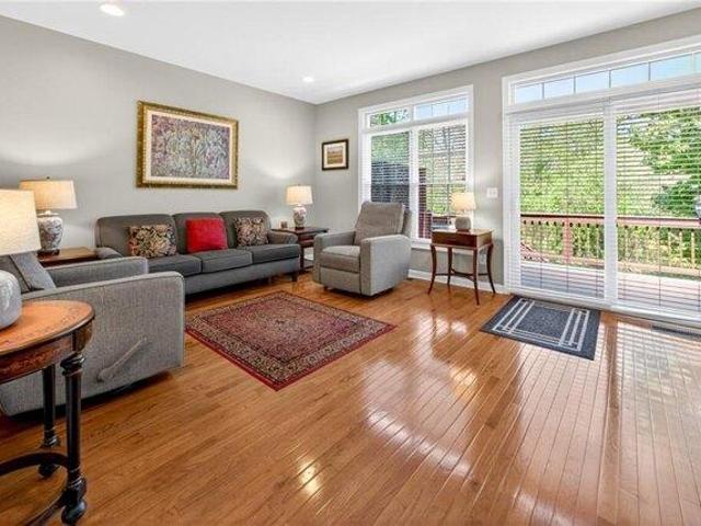 house with 2 bedroom, South Kingstown RI DS102633732