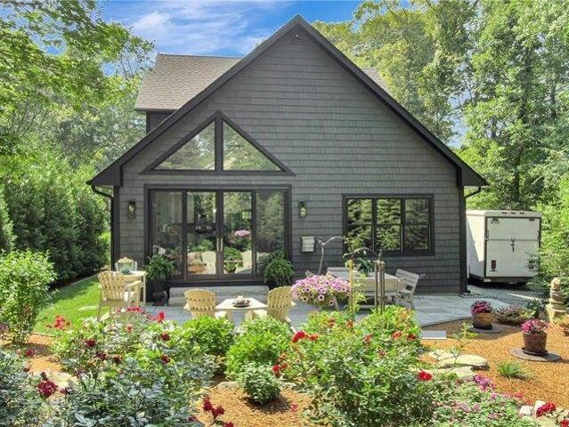 house with 2 bedroom, South Kingstown RI DS103931988