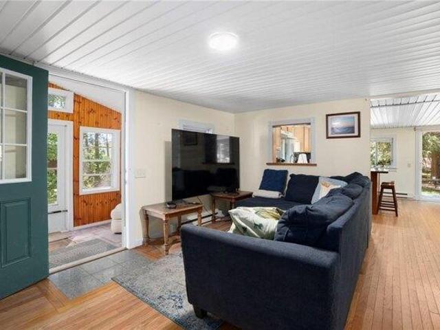 house with 2 bedroom, South Kingstown RI ES103160413