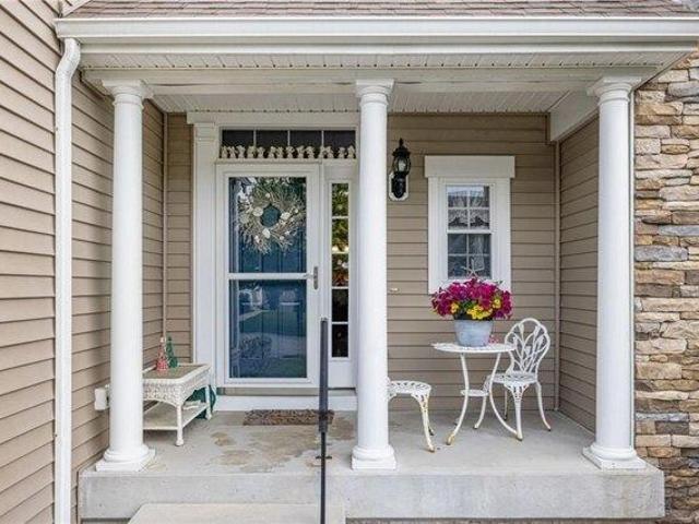 house with 2 bedroom, South Kingstown RI ES103220512