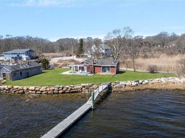 house with 2 bedroom, South Kingstown RI ES103251111