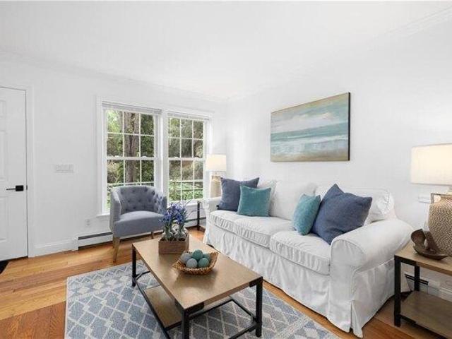 house with 2 bedroom, South Kingstown RI ES104329135
