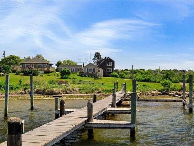 house with 2 bedroom, South Kingstown RI ES104375634