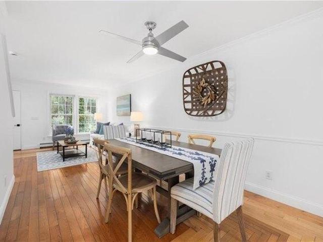 house with 2 bedroom, South Kingstown RI ES105093294