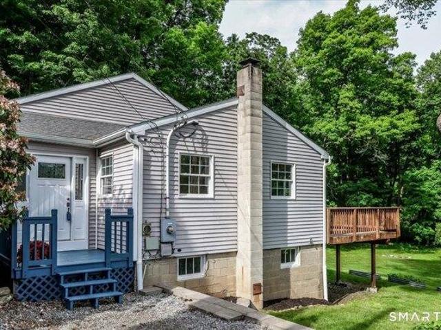 house with 2 bedroom, Southbury CT DLS103101789