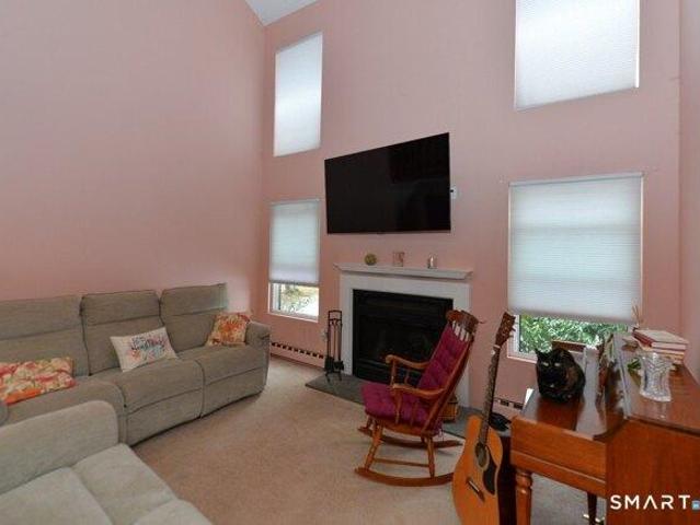 house with 2 bedroom, Southbury CT DS101899176