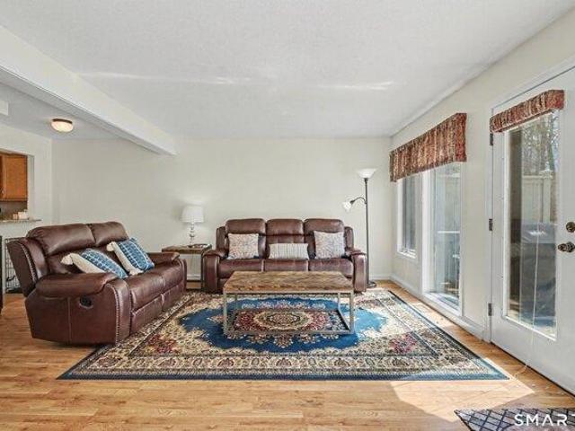 house with 2 bedroom, Southbury CT DS102312642