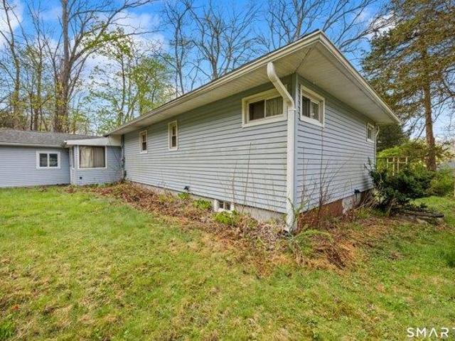 house with 2 bedroom, Southbury CT DS102344980