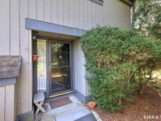 house with 2 bedroom, Southbury CT ES104075865