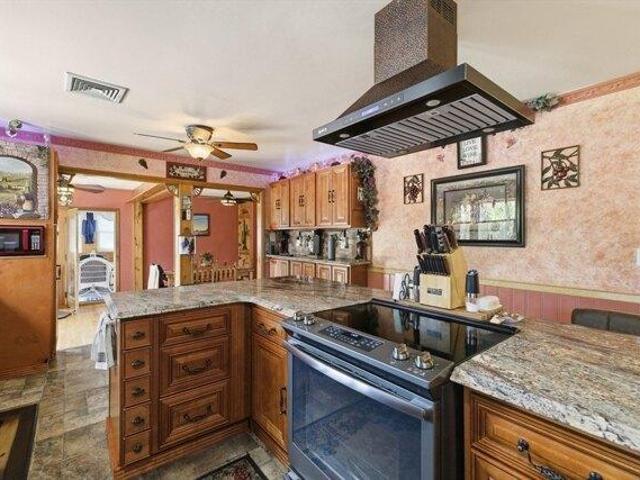 house with 2 bedroom, Southbridge MA ES105192261