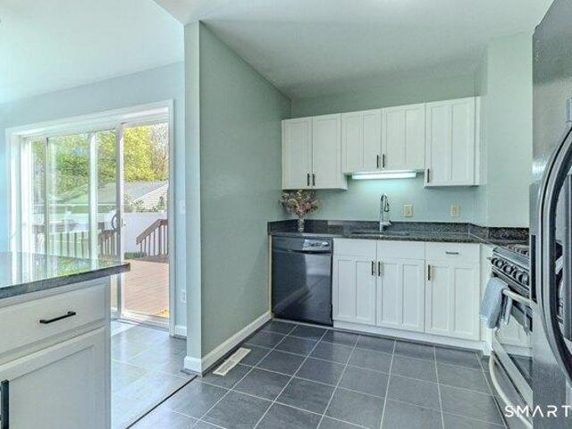 house with 2 bedroom, Southington CT DLS102027276