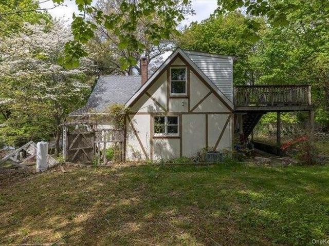house with 2 bedroom, Sound Beach NY ES104905066