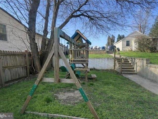 house with 2 bedroom, Slatington PA ES103603199