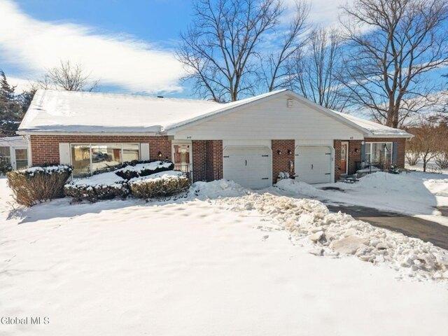 house with 2 bedroom, Slingerlands NY DLS100195777