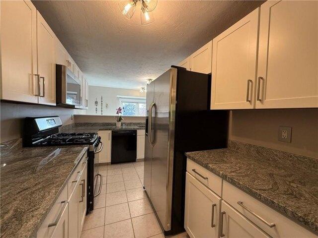 house with 2 bedroom, Smithfield RI ES105142234