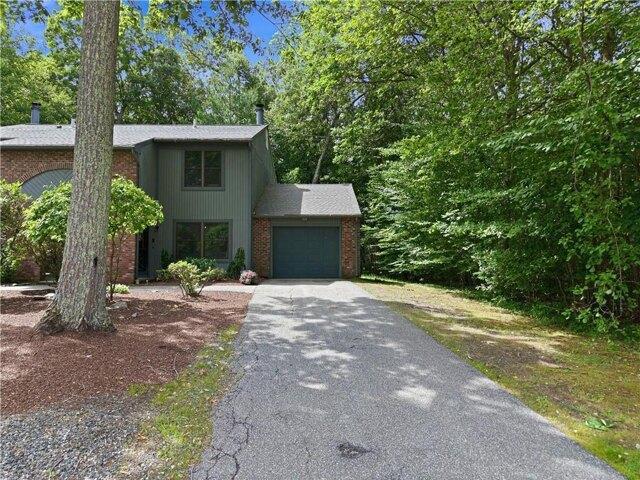 house with 2 bedroom, Smithfield RI ES105142702