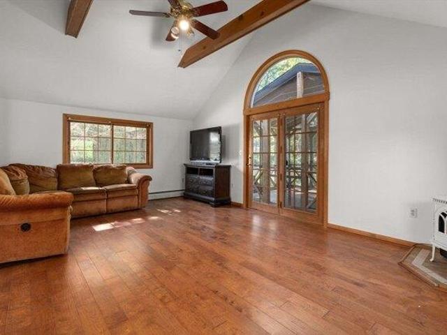 house with 2 bedroom, Spencer MA ES104543649
