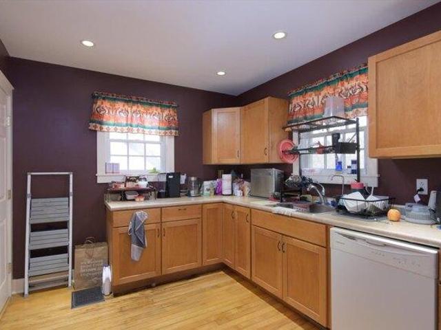 house with 2 bedroom, Springfield VT DS103127501