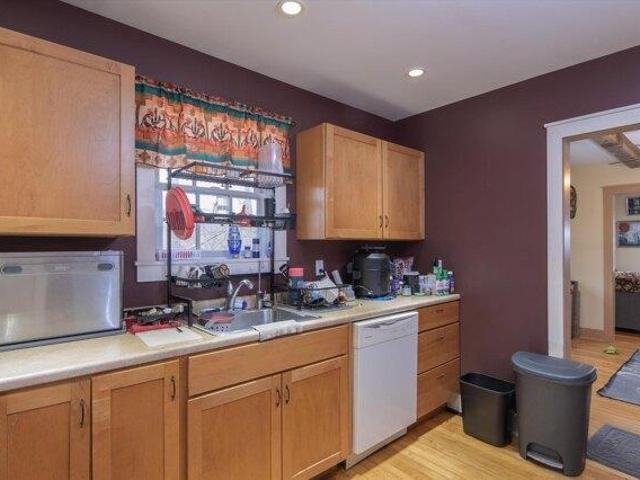 house with 2 bedroom, Springfield VT ES103127501