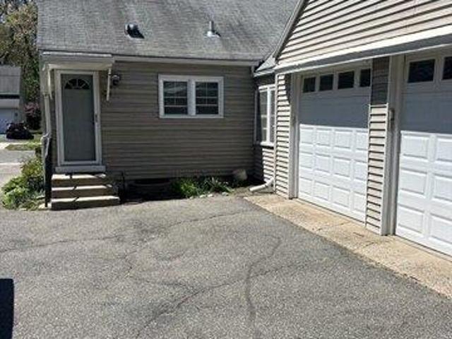 house with 2 bedroom, Springfield MA DLS102562793