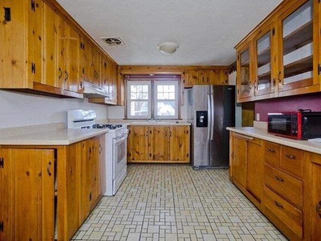 house with 2 bedroom, Springfield MA DS102593264