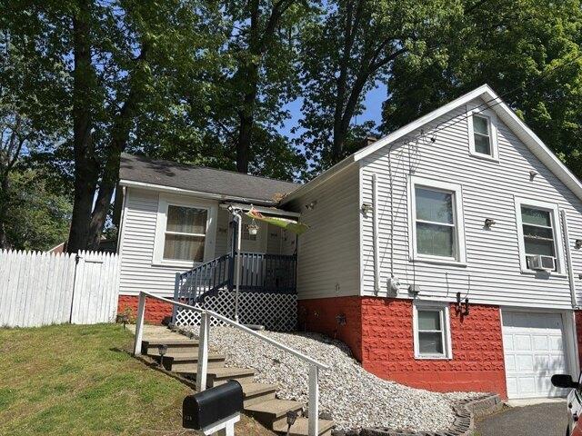 house with 2 bedroom, Springfield MA DS104043941