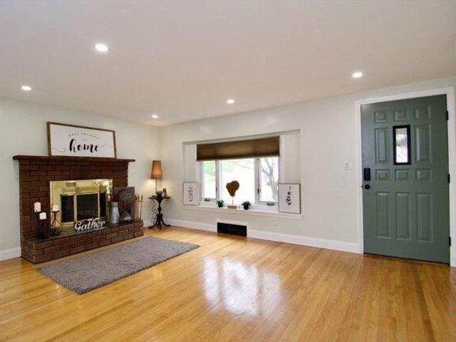 house with 2 bedroom, Springfield MA ES102961796