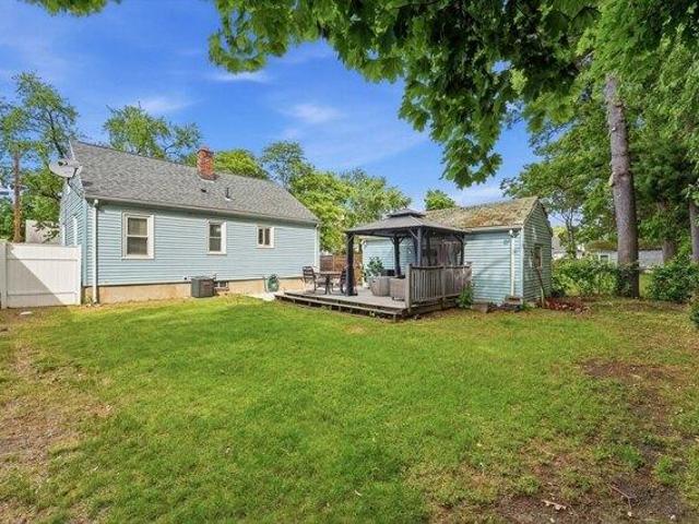 house with 2 bedroom, Springfield MA ES103444096
