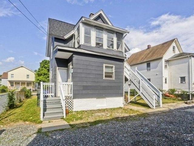 house with 2 bedroom, Springfield MA ES104189636