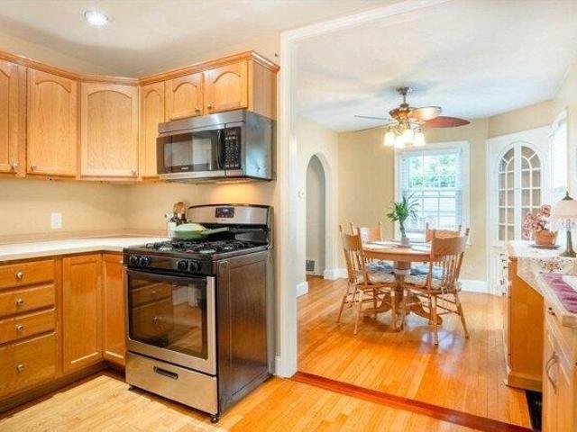 house with 2 bedroom, Springfield MA ES104994710