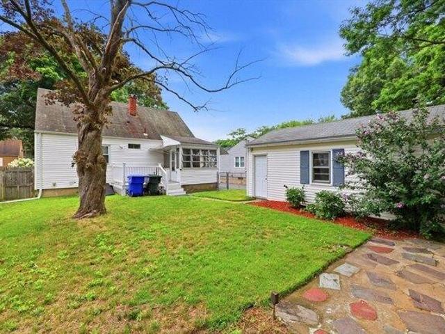 house with 2 bedroom, Springfield MA ES105040767